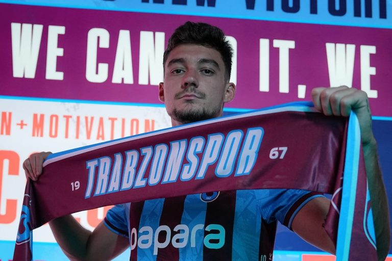 Trabzonspor verpflichtet Ernest Muci von Besiktas